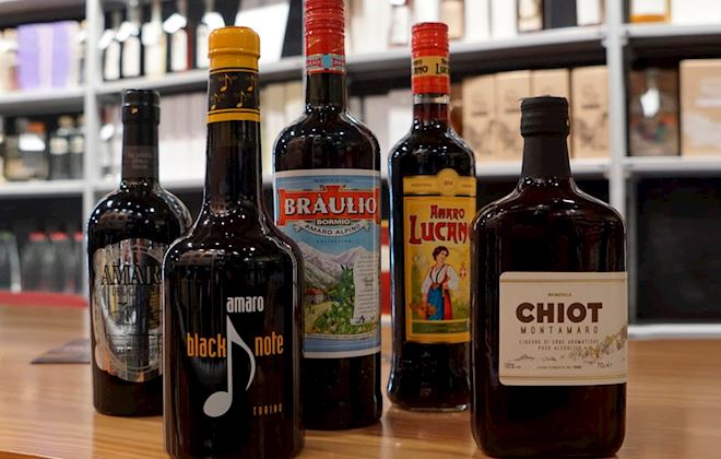 Herbal Liqueurs of the World: 42 Herbal Liqueur Types | TasteAtlas