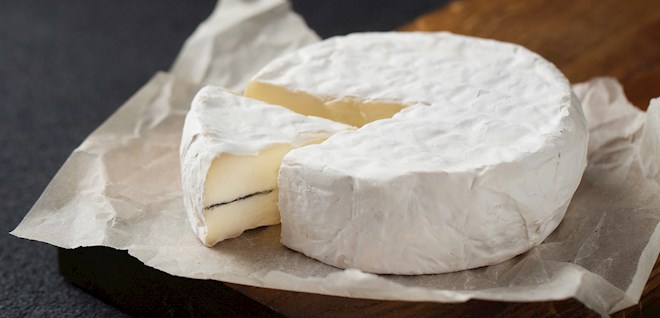 Quebecois Cheeses: 28 Cheese Types in Quebec | TasteAtlas