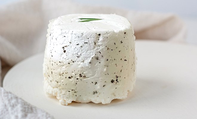 English Goat Cheeses: 15 Goat Cheese Types in England | TasteAtlas