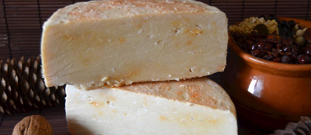 Queso Ibores | Local Cheese From Los Ibores, Spain