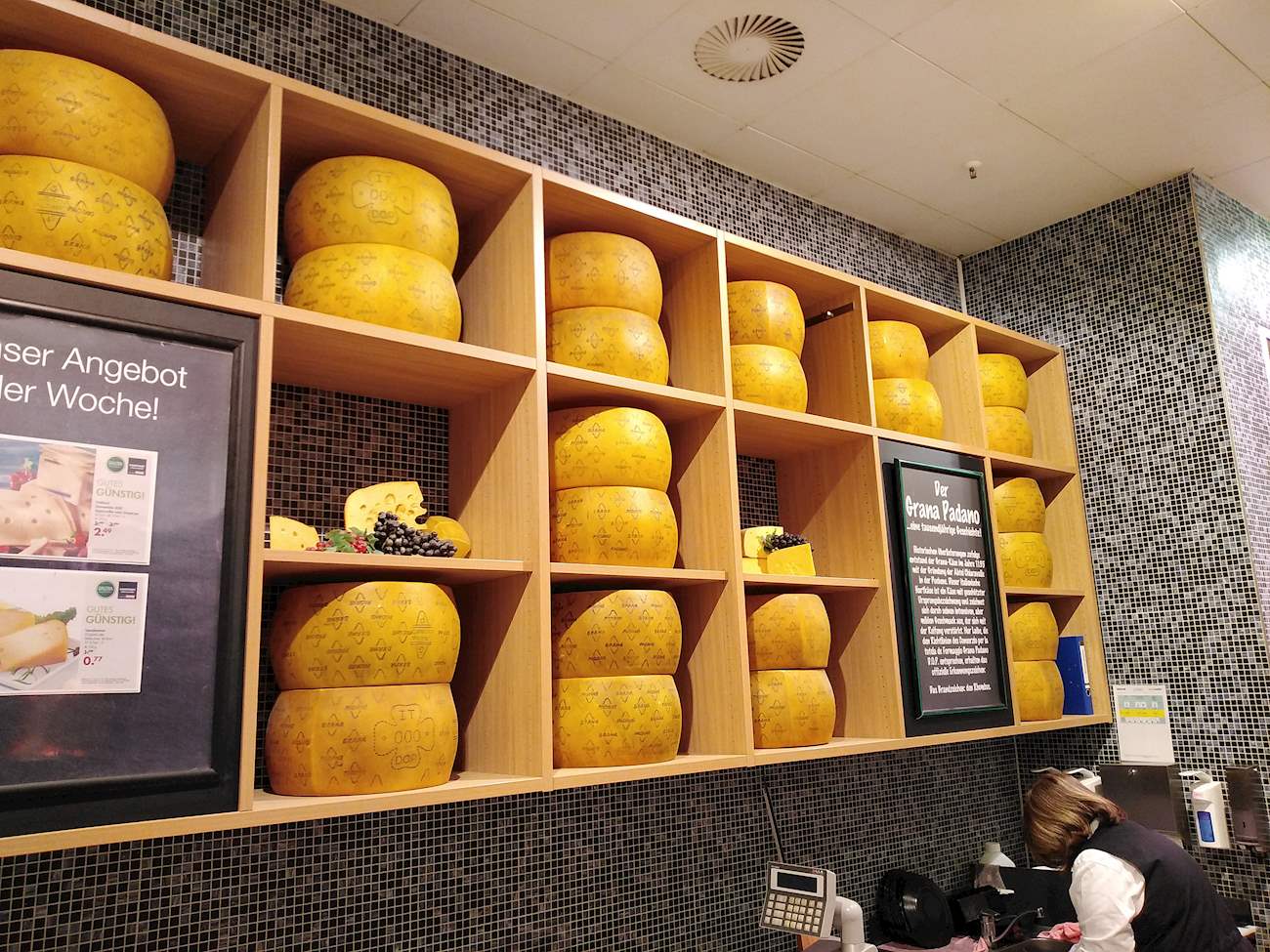 62 Best Hard Cheeses in Italy - TasteAtlas