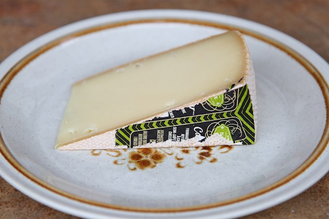 Quebecois Cheeses: 28 Cheese Types in Quebec | TasteAtlas