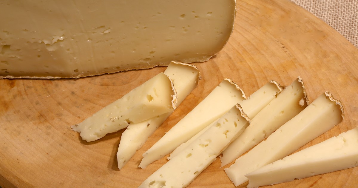 3 Best Natural Rind Cheeses in Trento - TasteAtlas