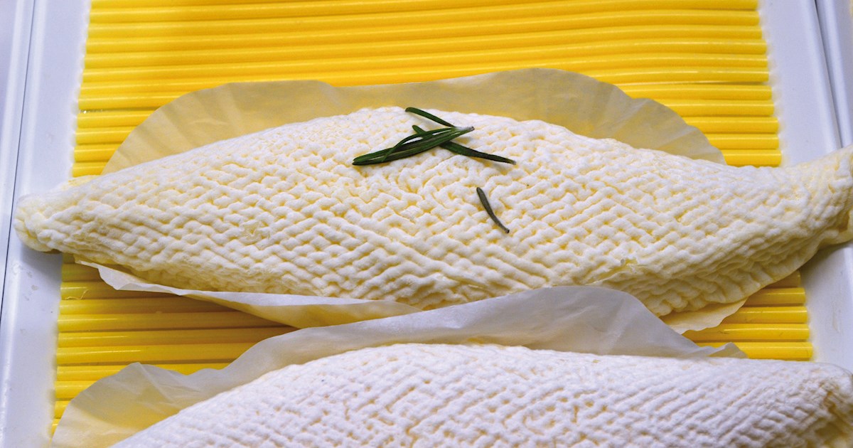 7 Best Bloomy Rind Cheeses in Midi-Pyrénées - TasteAtlas