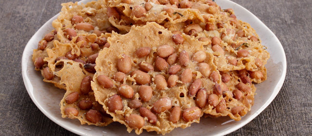 3 Best Crackers in the World - TasteAtlas