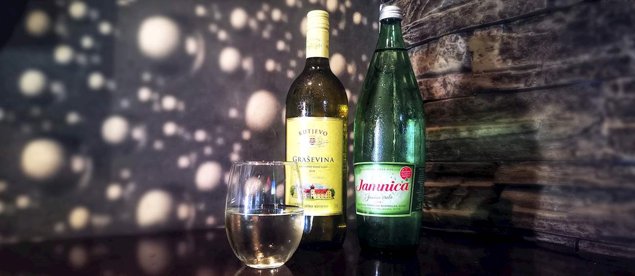 3 Best Alcoholic Mixed Drinks in Croatia - TasteAtlas