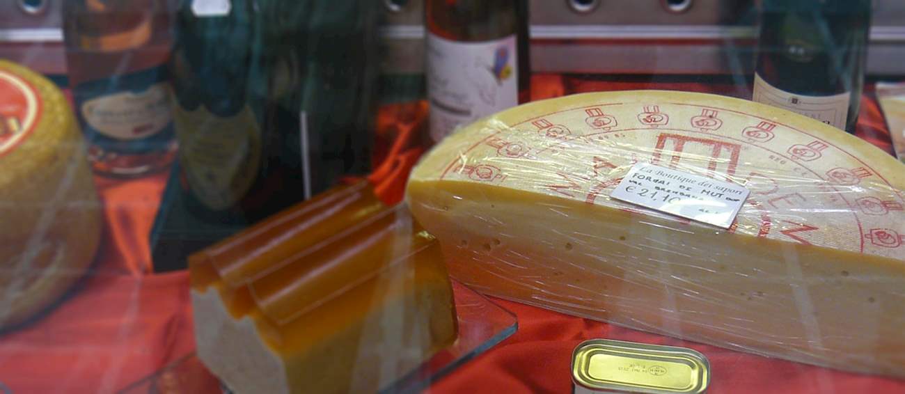7 Best Cheeses in the Province of Bergamo - TasteAtlas
