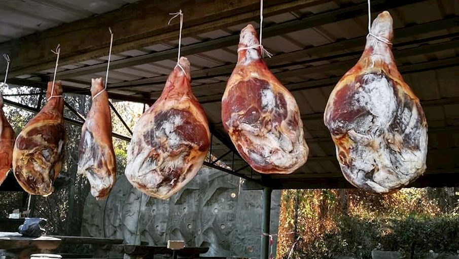 5 Best Rated Southeastern European Cured Hams - TasteAtlas