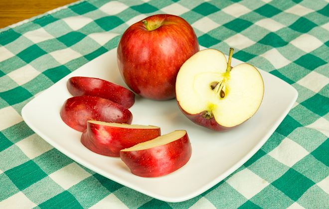 North American Apples: 54 Apple Types in North America | TasteAtlas