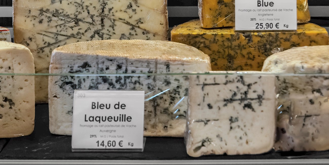 5 Best Bloomy Rind Cheeses in Auvergne - TasteAtlas