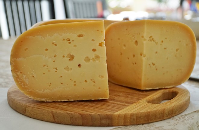 Romanian Cheeses: 7 Cheese Types in Romania | TasteAtlas