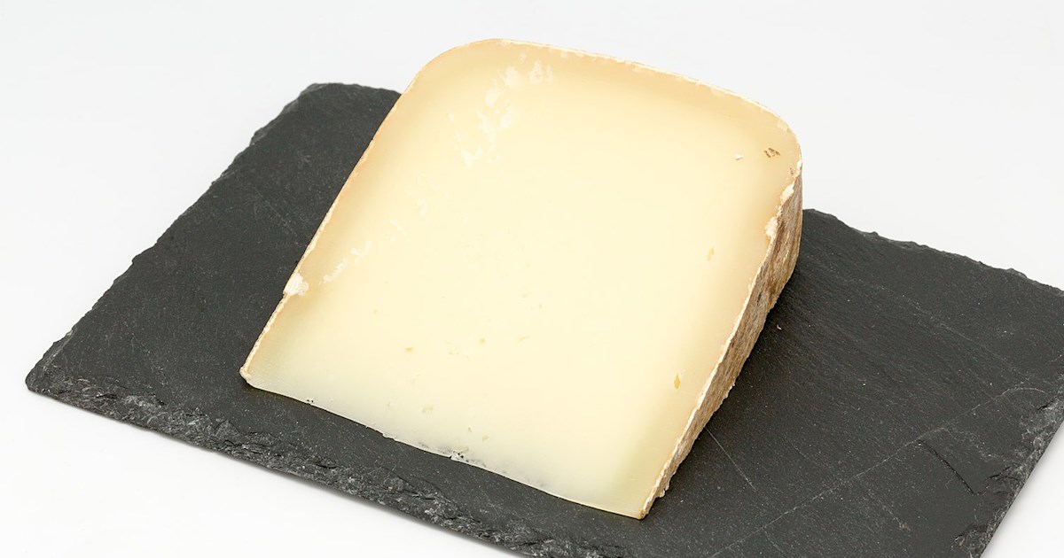 3 Best Hard Cheeses in Nouvelle-Aquitaine - TasteAtlas
