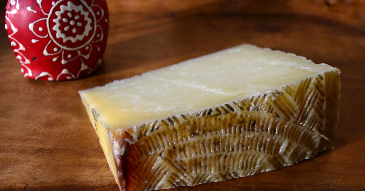 Manchego Semicurado | Local Cheese From Castilla-La Mancha, Spain