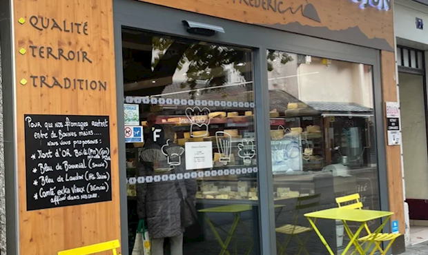 Fromagerie Boujon Tomme du Gavot - Best Gourmet Products | TasteAtlas