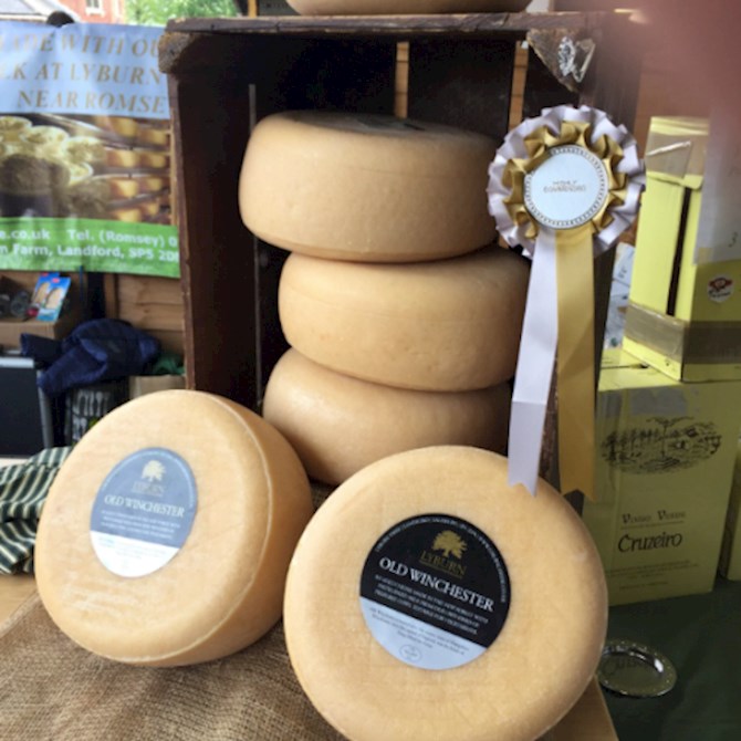 Lyburn Farmhouse Cheesemakers Old Winchester Extra Mature - Best ...