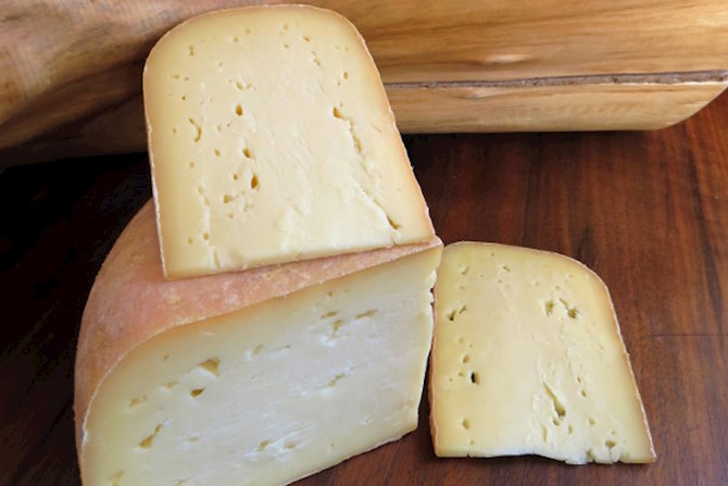 Cascadia Creamery Sawtooth - Best Gourmet Products | TasteAtlas