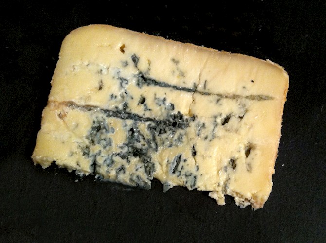 Willapa Hills Cheese Big Boy Blue - Best Gourmet Products | TasteAtlas