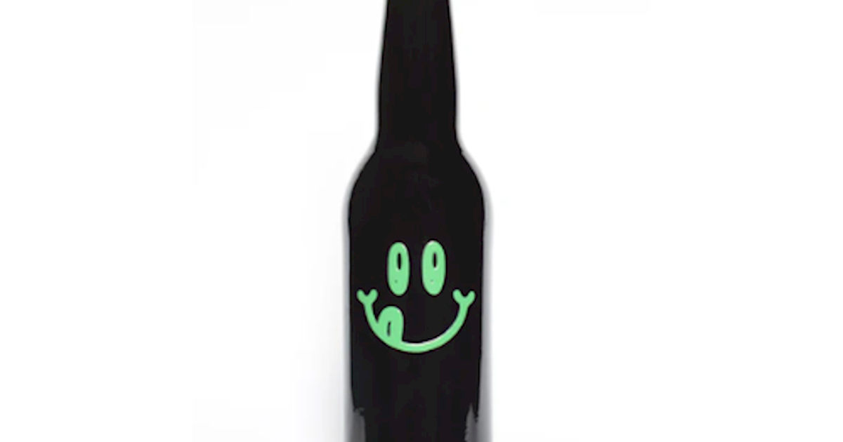 Omnipollo Noa Pecan Mud Cake - Best Gourmet Products | TasteAtlas