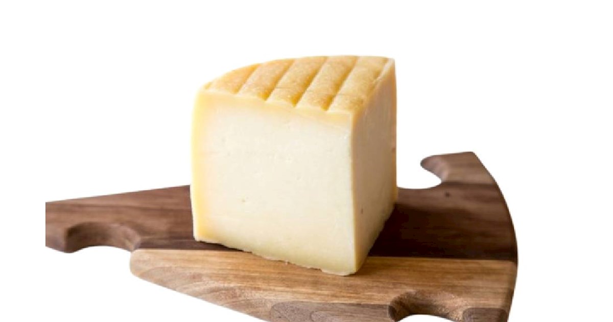 Mljekara Latus Istarski sir - Best Gourmet Products | TasteAtlas