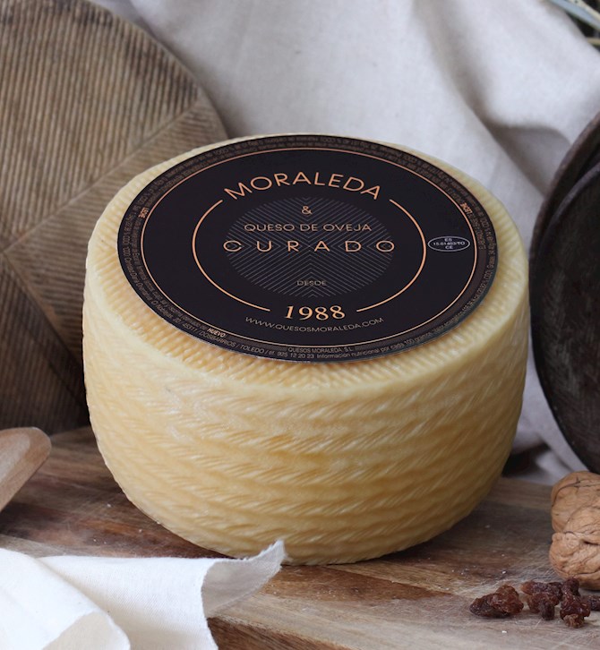 Quesos Moraleda Moraleda Curado - Best Gourmet Products | TasteAtlas