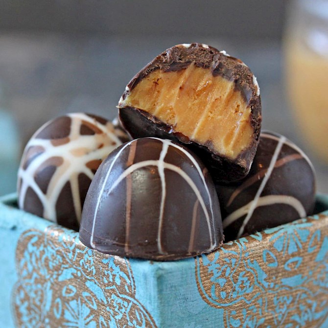 Monsoon Chocolate Caramelized White Chocolate Truffle - Best Gourmet ...