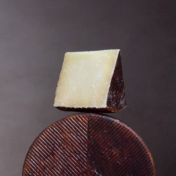 Hidden Springs Creamery Manchego Reserve - Best Gourmet Products ...