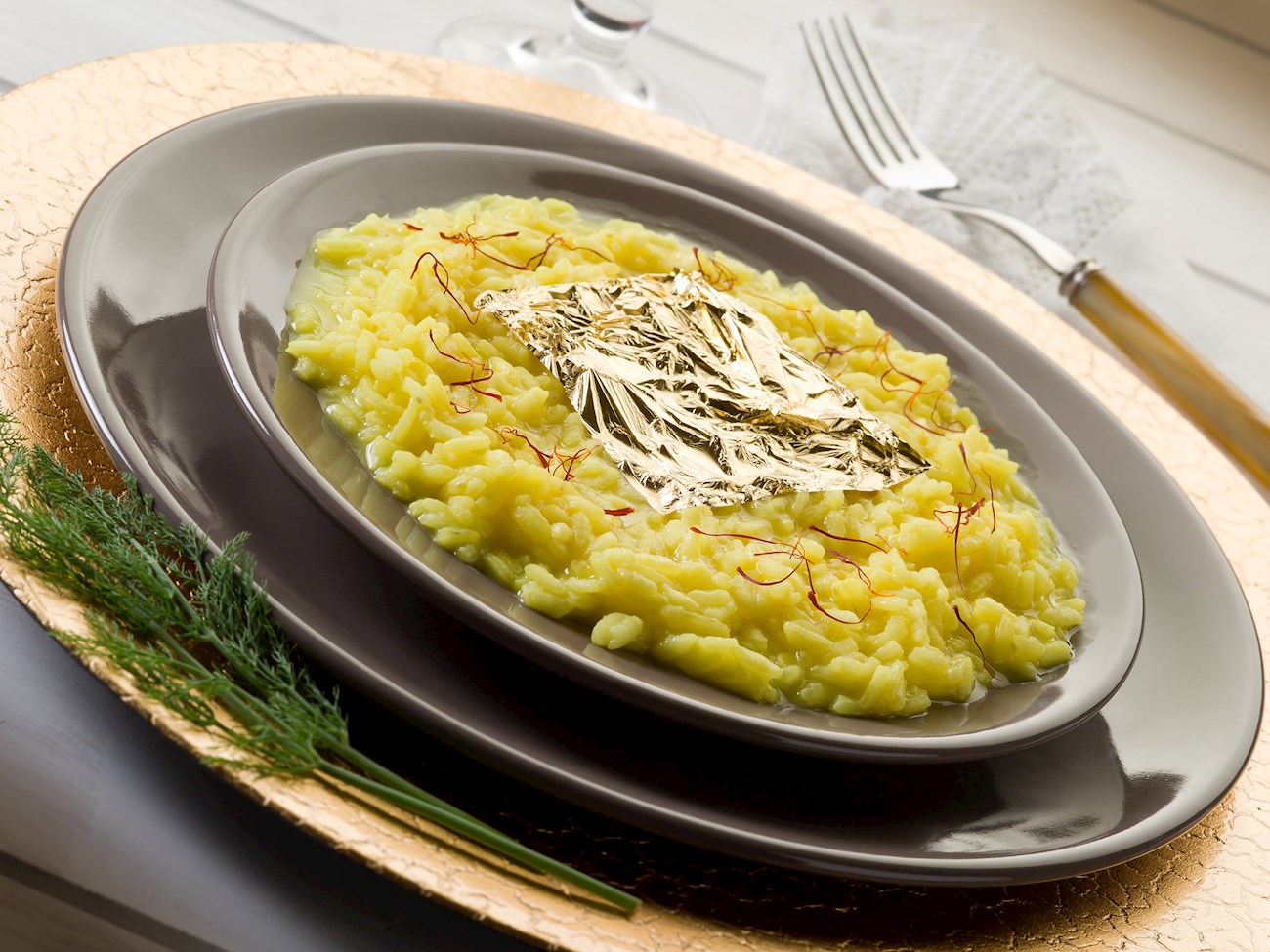 Risotto Oro e Zafferano Authentic Recipe | TasteAtlas