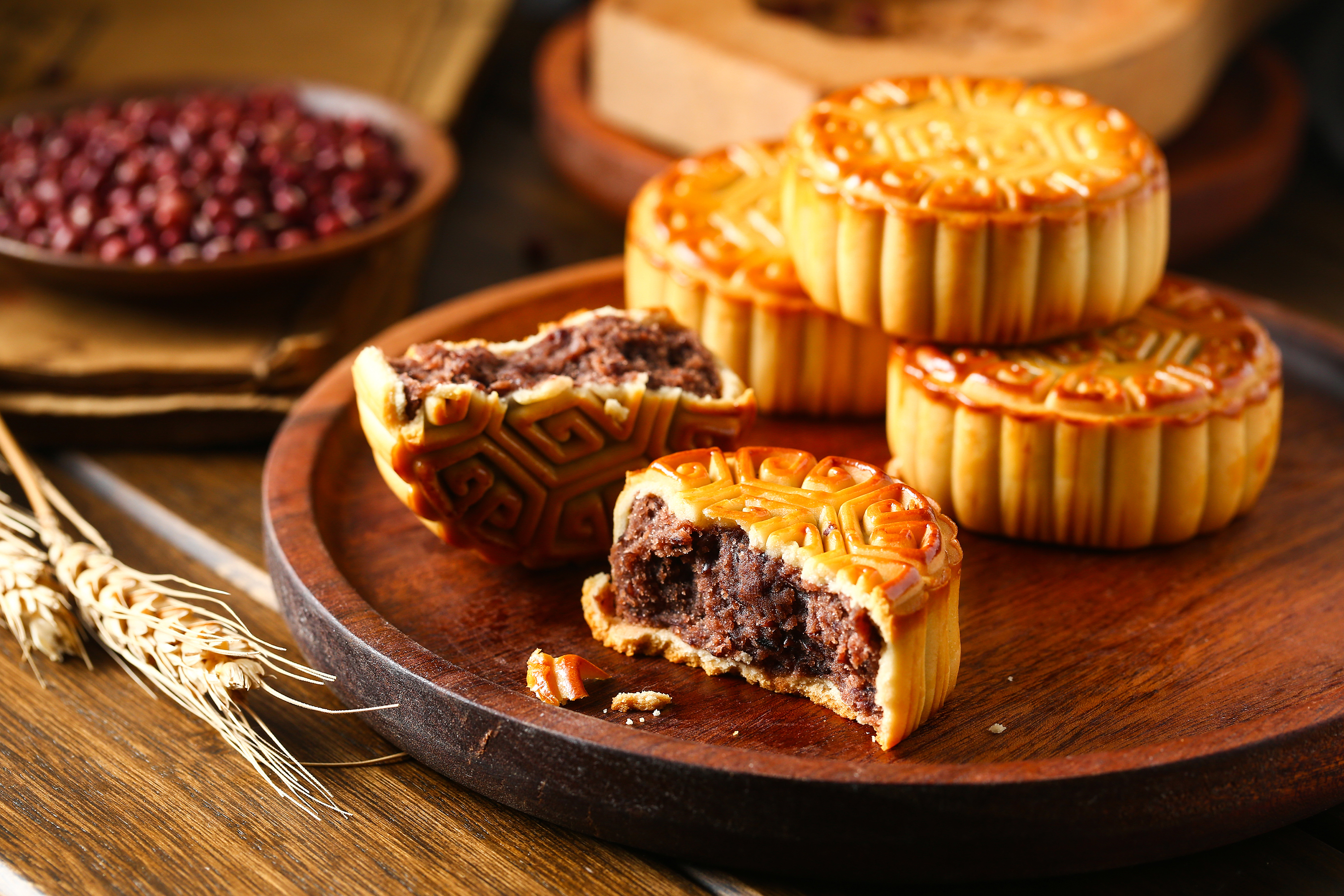 Cantonese Style Mooncakes With Bean Paste Filling Authentic Recipe Cantonese Style Mooncakes With Bean Paste Filling Authentic Recipe