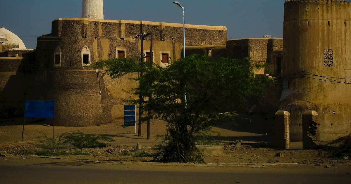 Eat Local in Al Hudaydah - TasteAtlas
