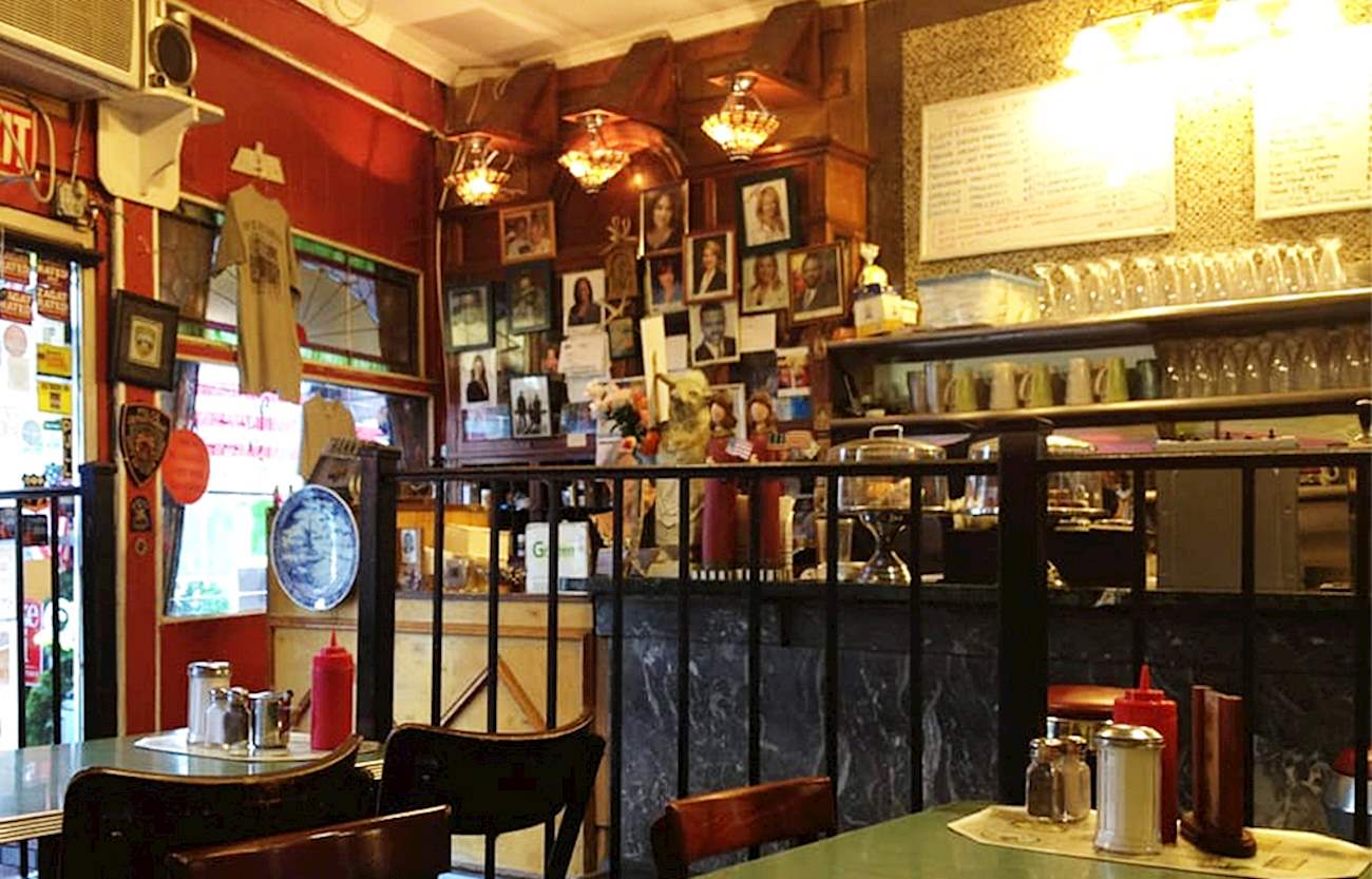 Tom's Restaurant | TasteAtlas | Recommended authentic restaurants