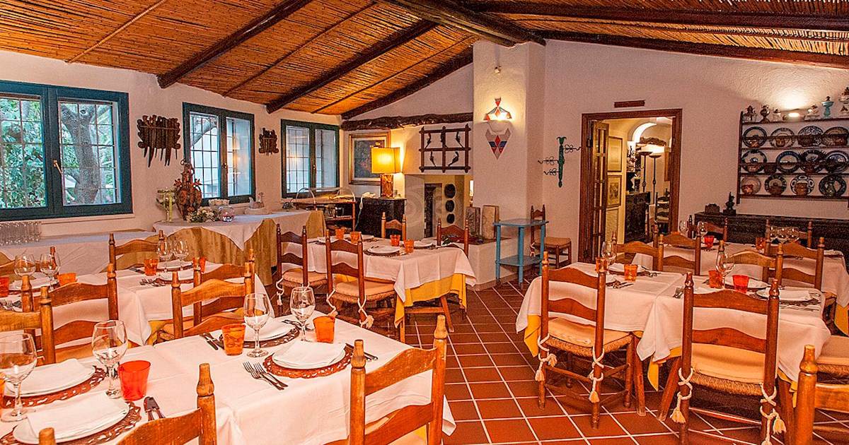 Su Porceddu In Su Gologone | TasteAtlas | Recommended authentic restaurants