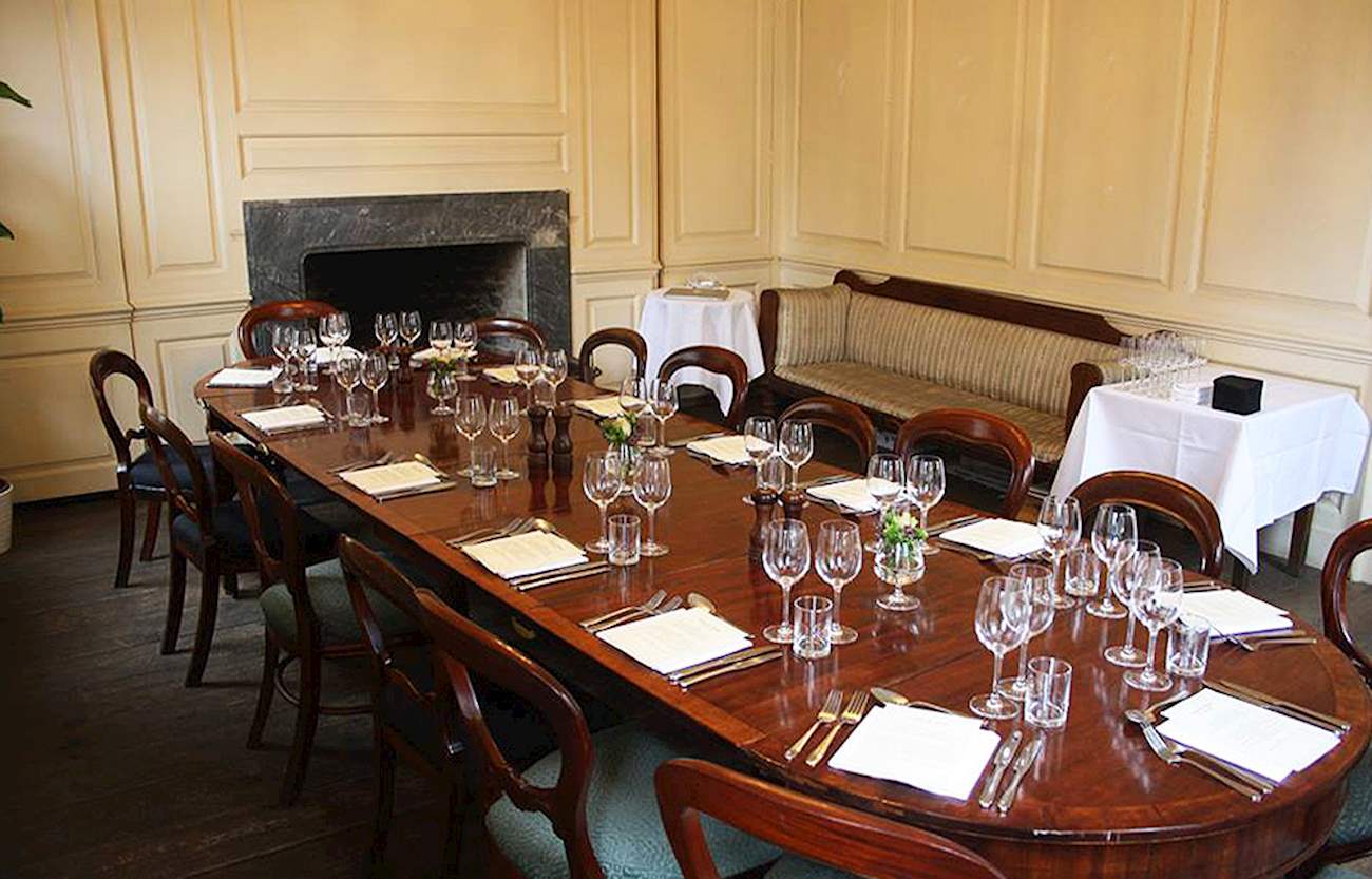 The English Restaurant | TasteAtlas | Recommended authentic restaurants