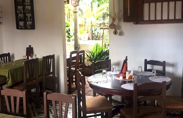 The Best Restaurants in Bolivia Serving Pastries | TasteAtlas