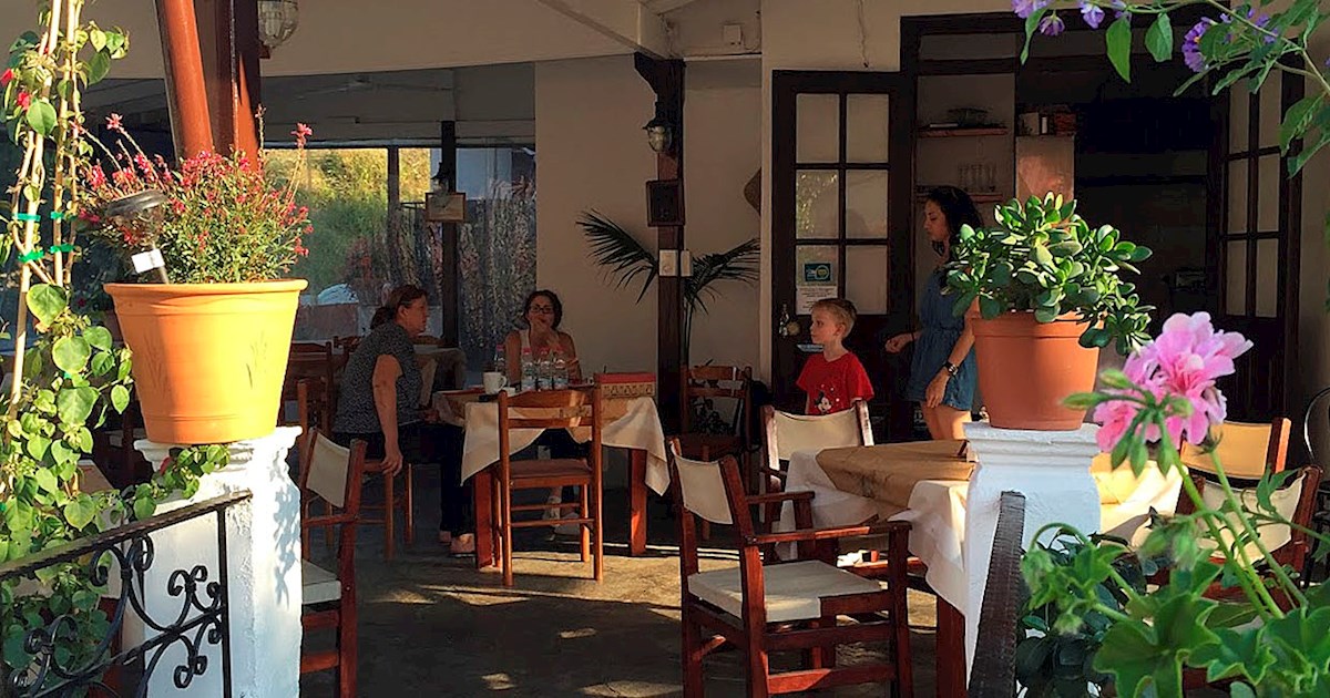 George and Elena's Taverna | TasteAtlas | Recommended authentic restaurants