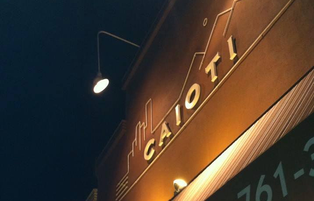 California-Style Pizza In Caioti Pizza Café | TasteAtlas | Recommended ...