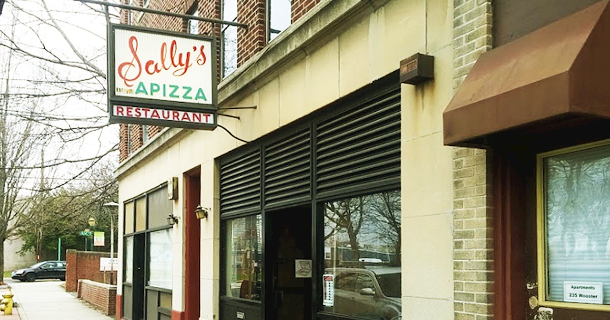 Sally's Apizza | TasteAtlas | Recommended authentic restaurants