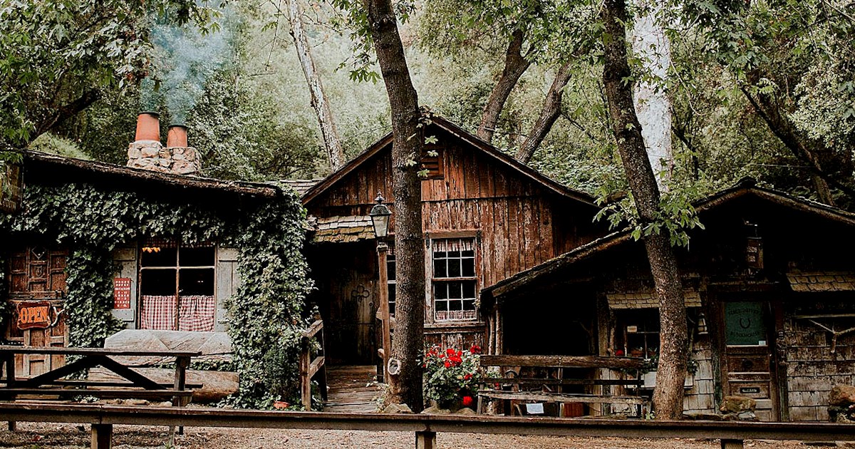 Cold Spring Tavern | TasteAtlas | Recommended authentic restaurants