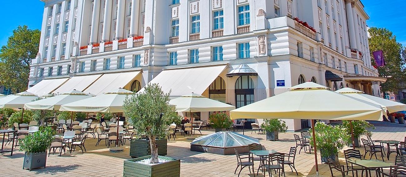 Le Bistro Esplanade | TasteAtlas | Recommended authentic restaurants