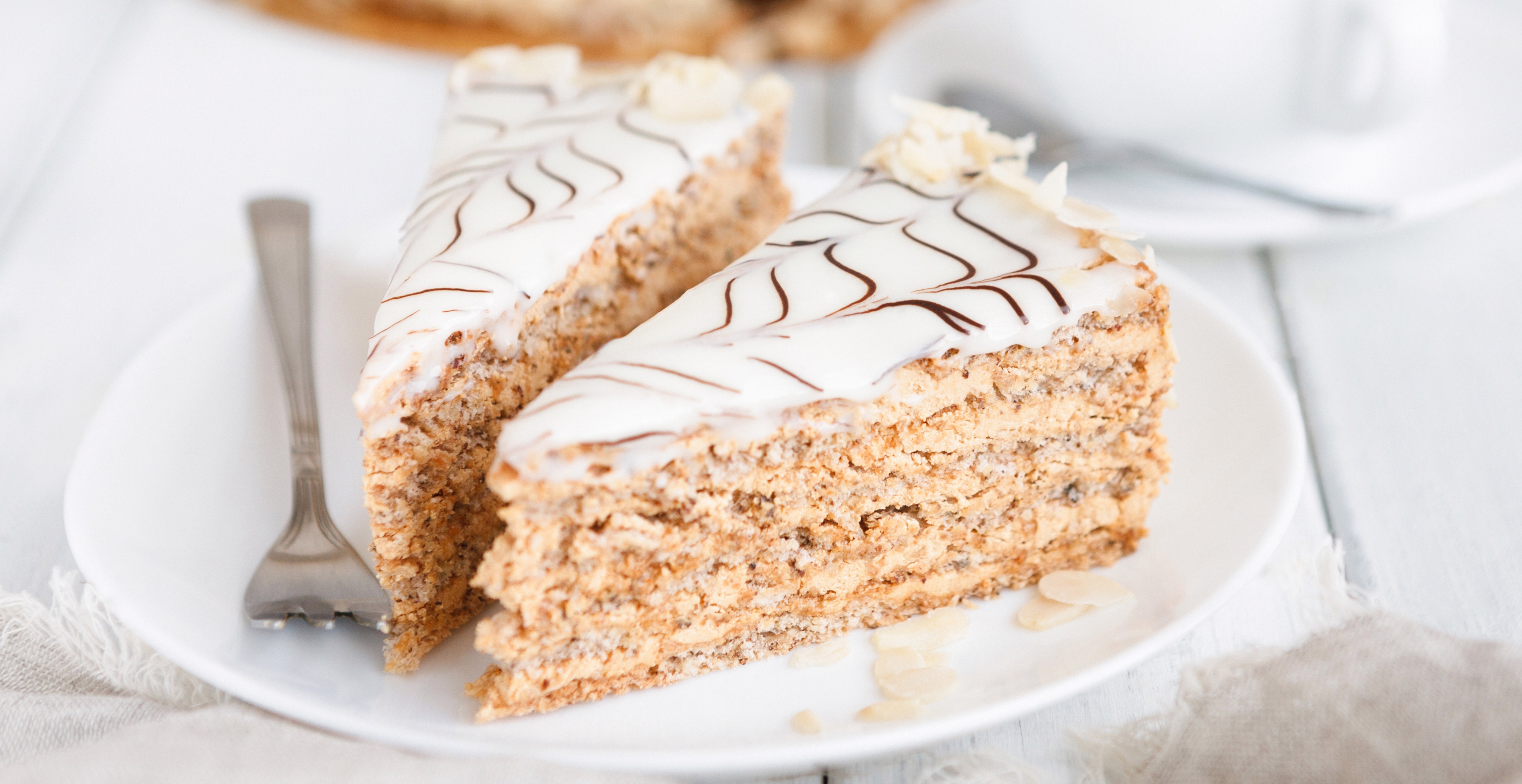 100 Best Rated Cakes in the World - TasteAtlas