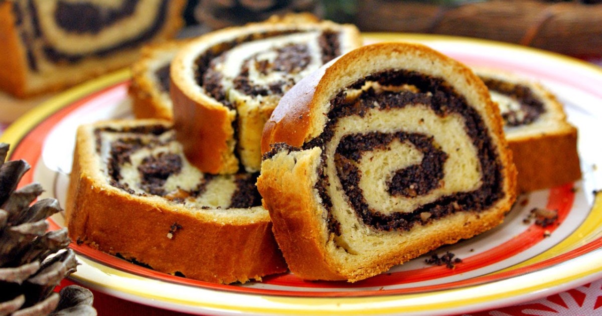 Makowiec Authentic Recipe | TasteAtlas
